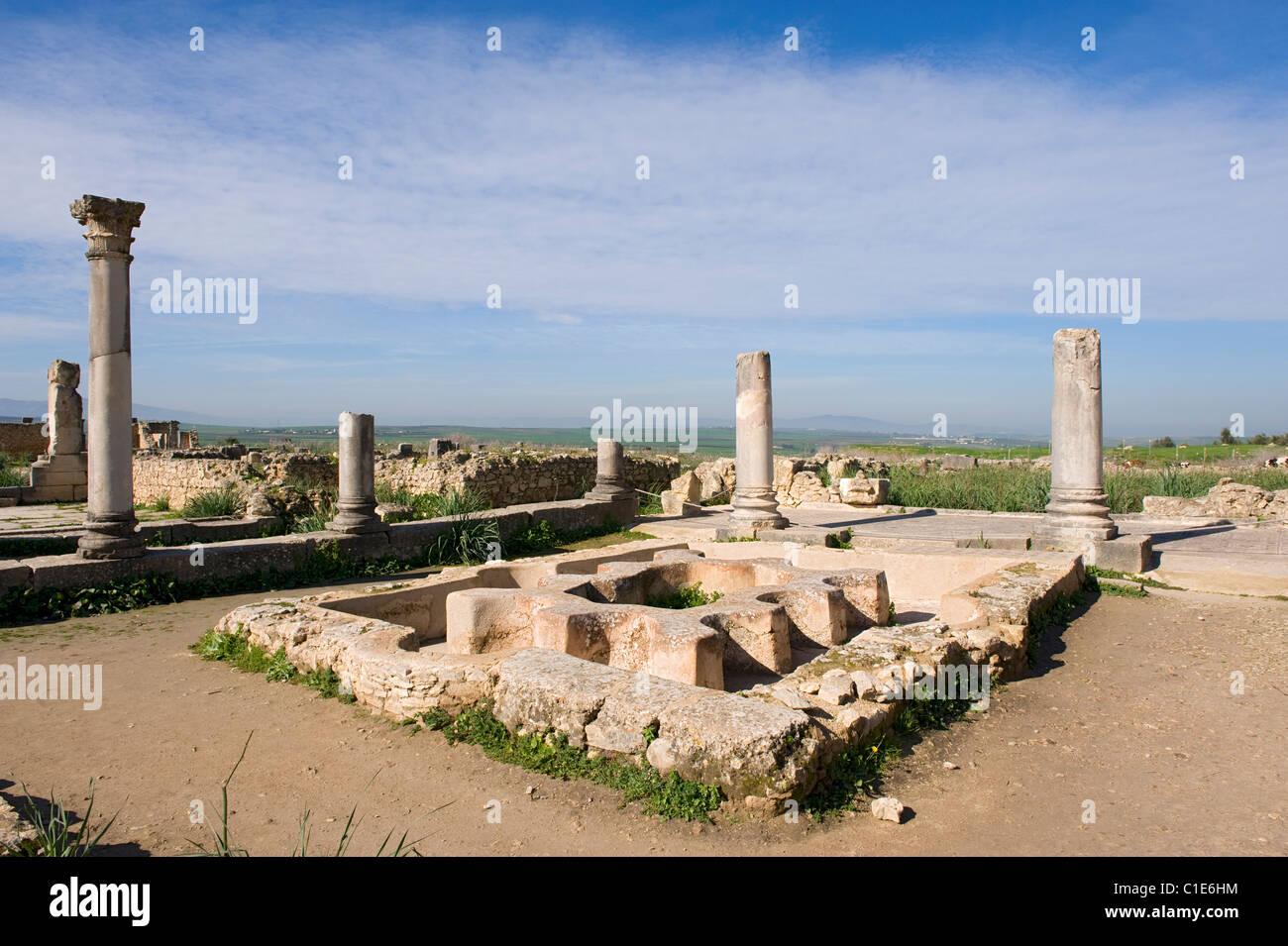 Roman impluvium hi-res stock photography and images - Alamy