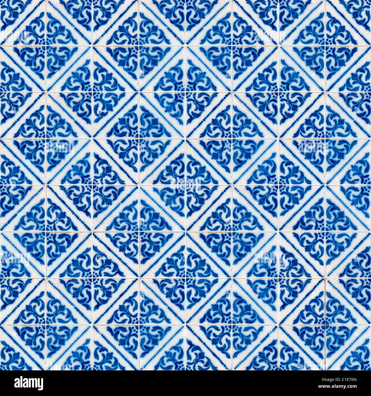 Seamless tile pattern of ancient ceramic tiles Stock Photo - Alamy