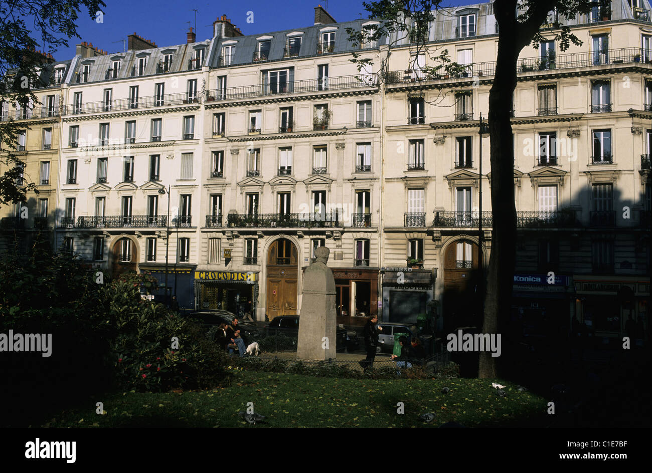 France, Paris, buildings in Haussmann style, Rue des Ecoles Street ...