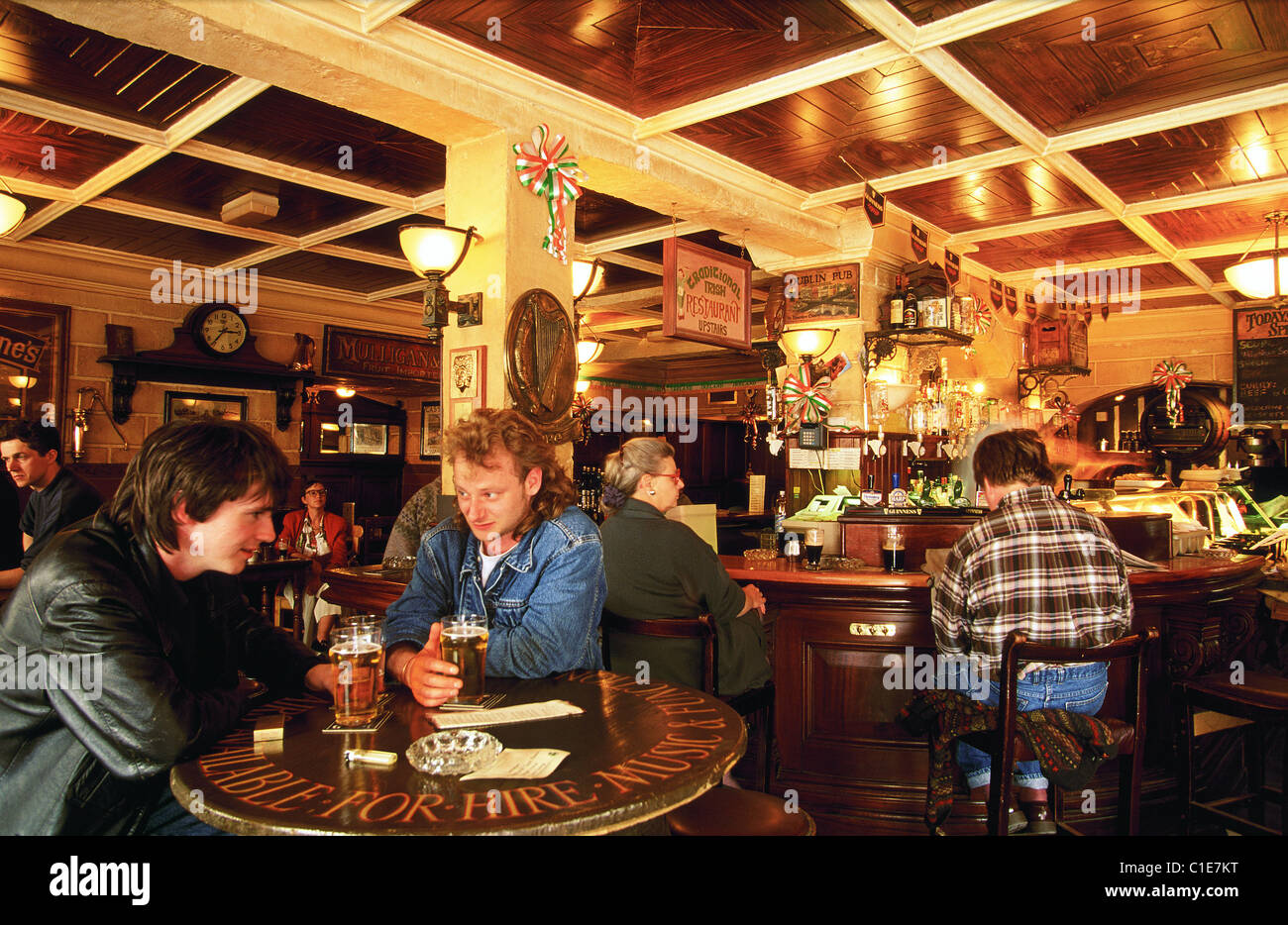 Republic of Ireland, Dublin, pub Stock Photo - Alamy