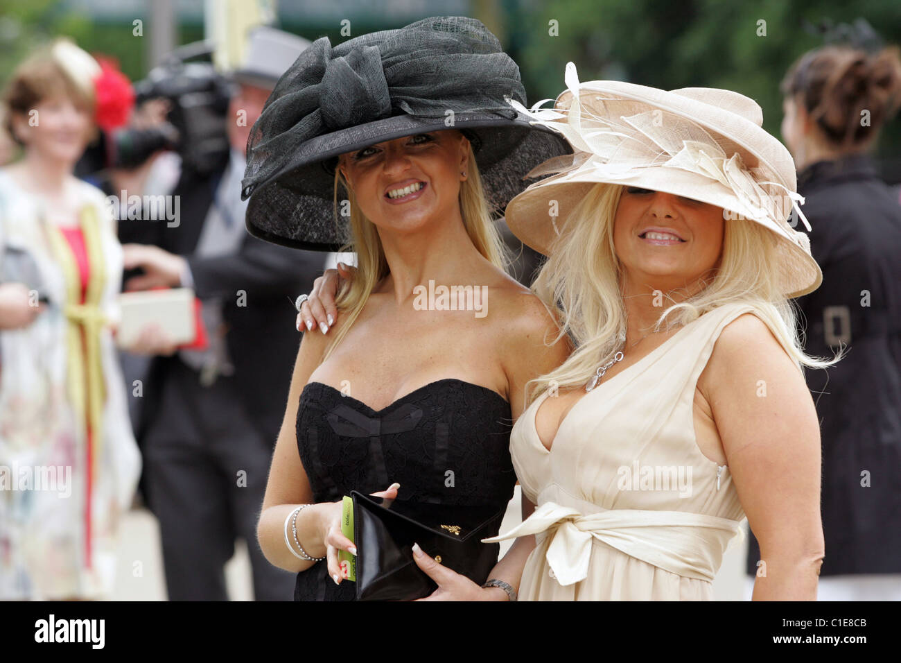 English portrait lady ascot hi-res stock photography and images - Alamy