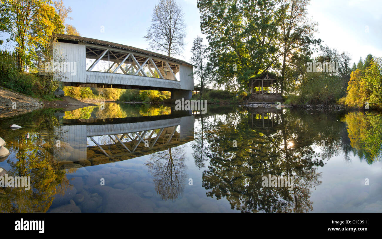 Hannah Covered Bridge over Thomas Creek Oregon Panorama Stock Photo - Alamy