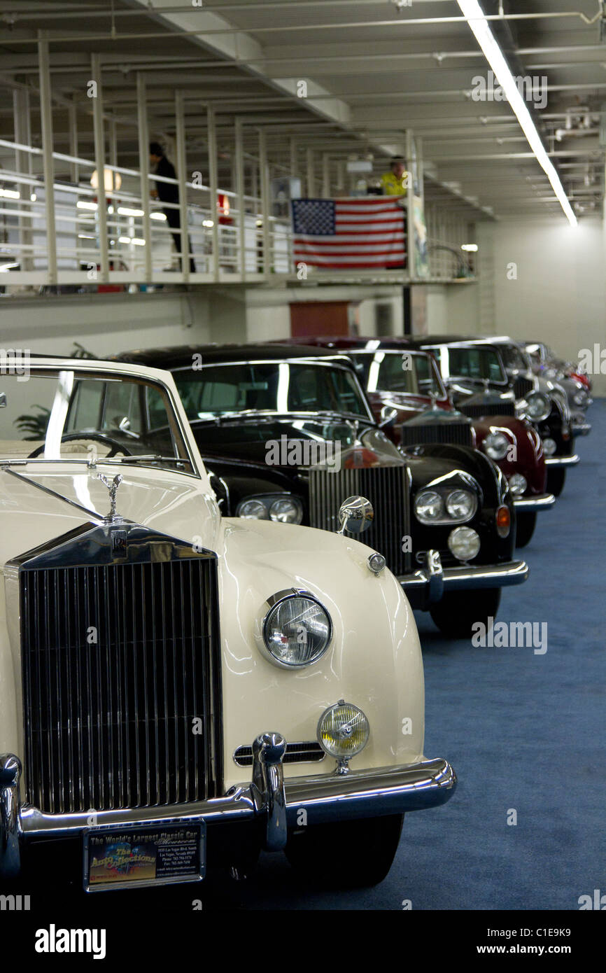 Rolls royce cars sale hi-res stock photography and images - Alamy