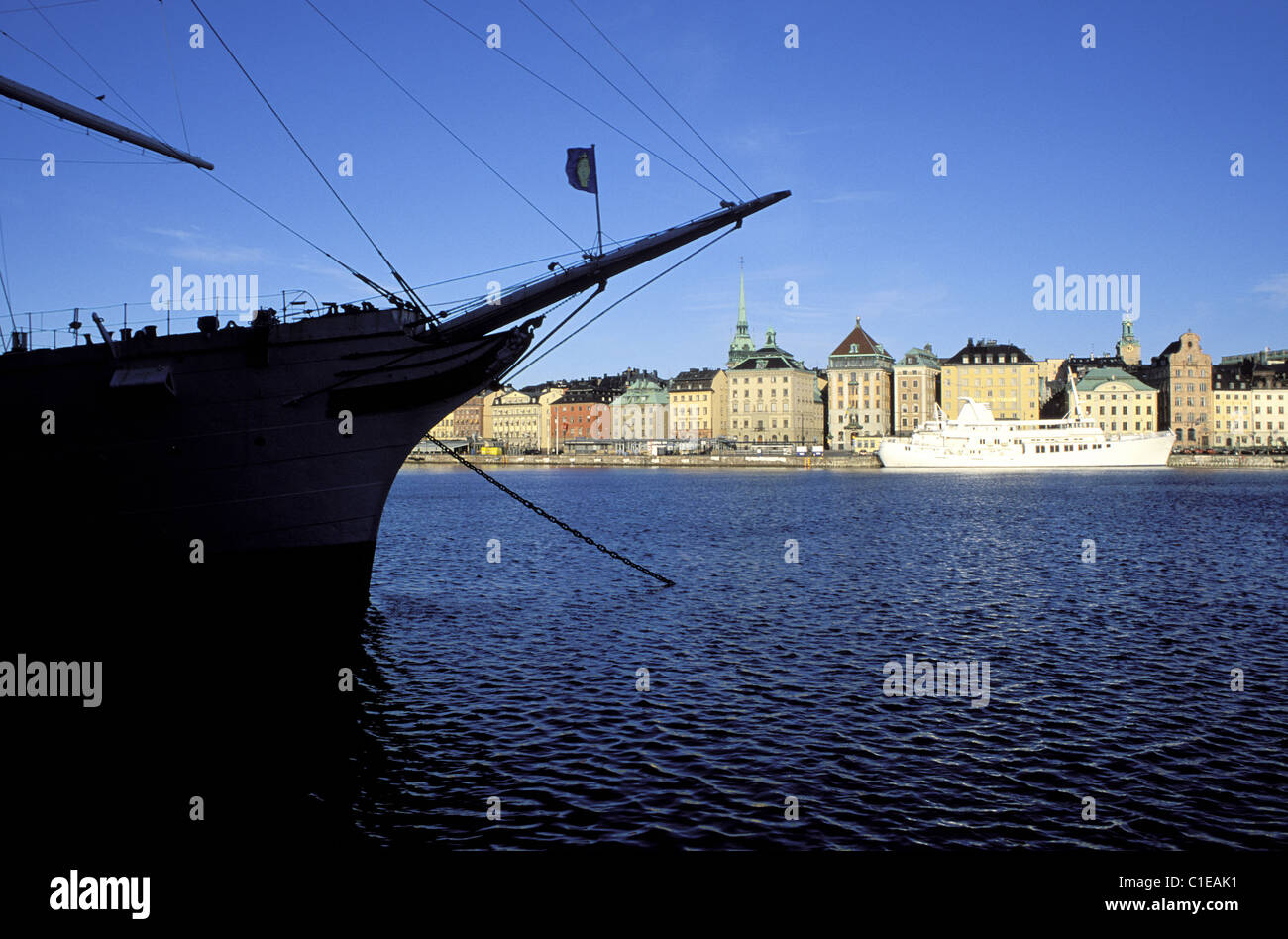 Sweden, Stockolm, Gamla Stan area, houses on the street Skeppsbron,one ...