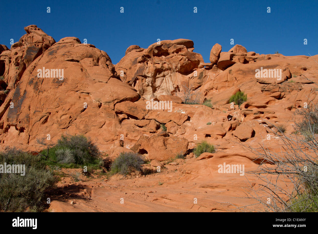 Red and blue rock hi-res stock photography and images - Alamy