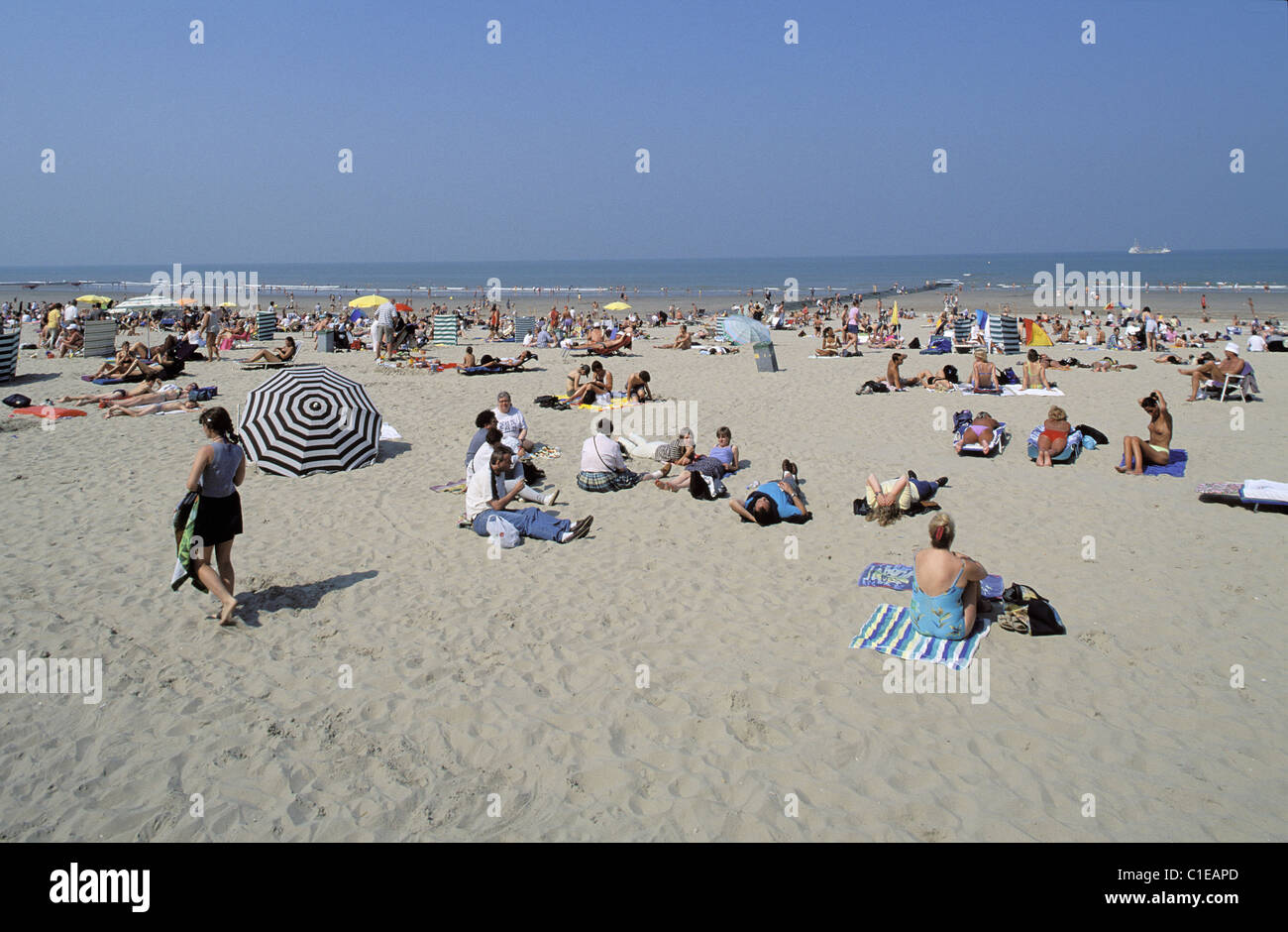 Ostend beach ostend belgium hi-res stock photography and images - Alamy