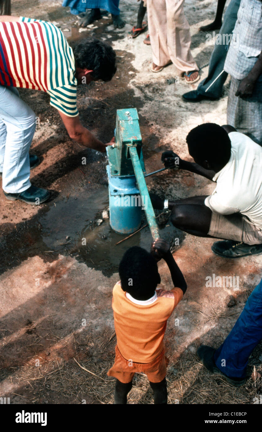 Unicef africa water hi-res stock photography and images - Alamy