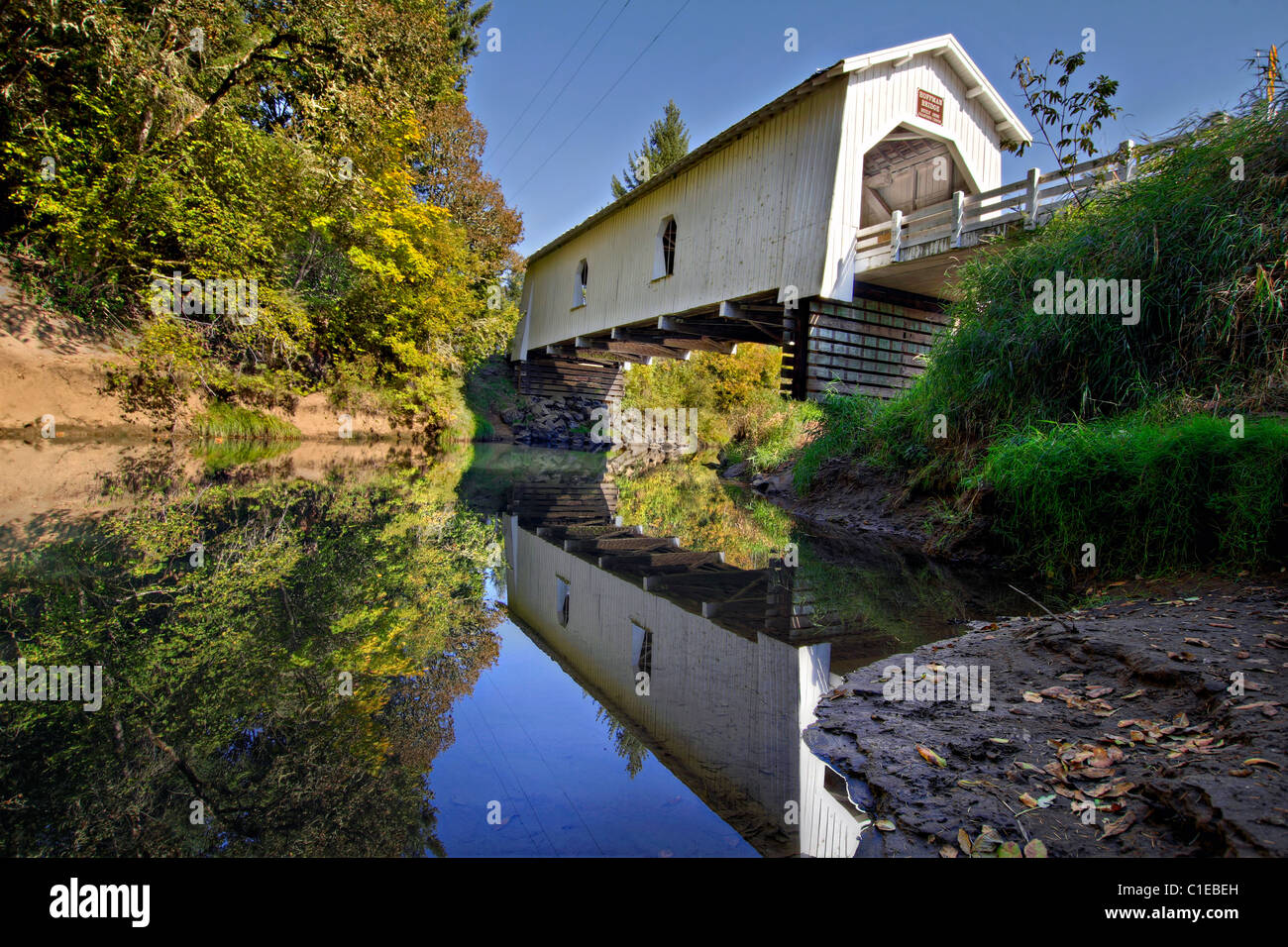 Hoffman Covered Bridge Over Crabtree Creek in Oregon 3 Stock Photo - Alamy