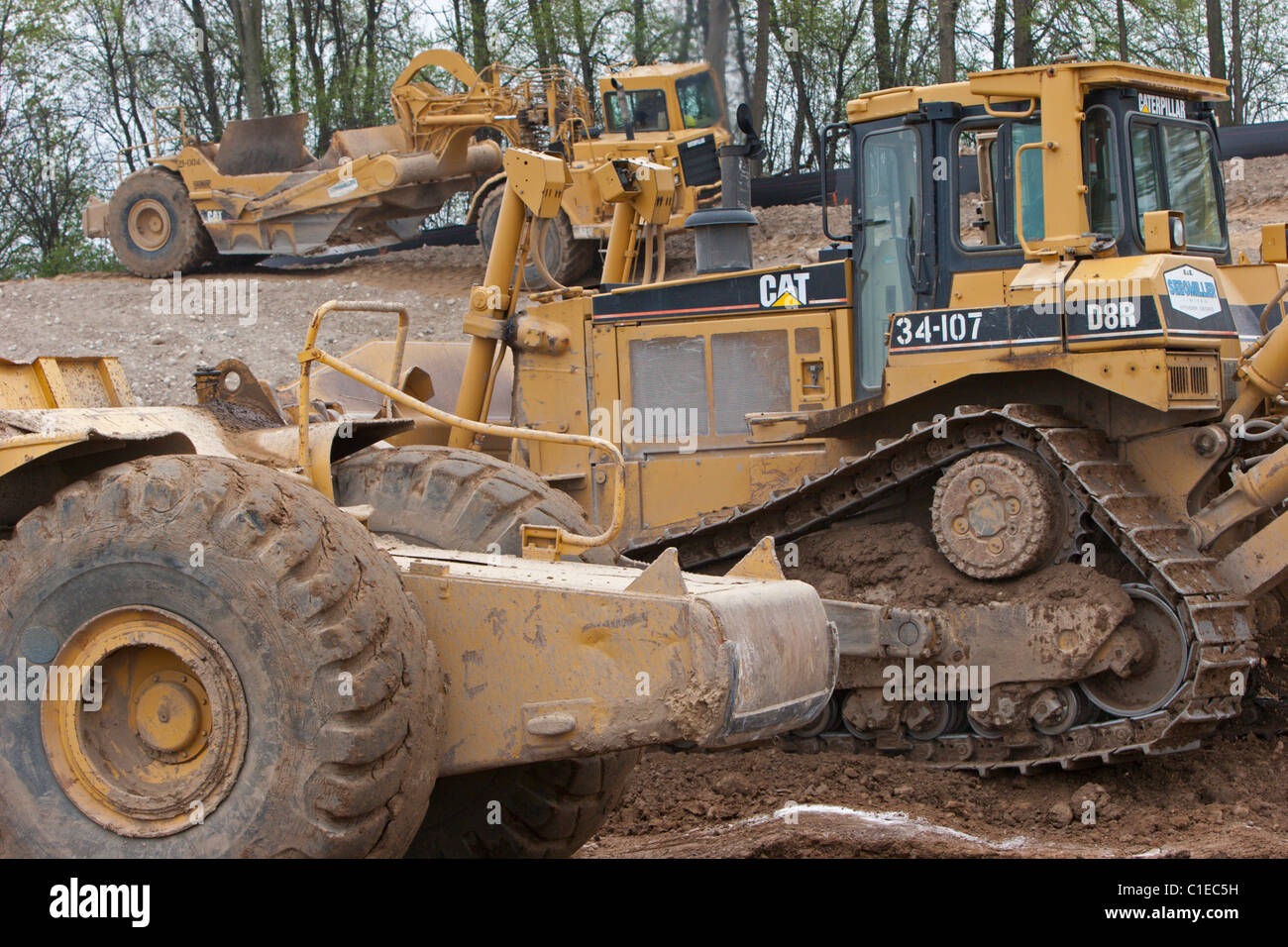 Heavy earthmoving equipment hi-res stock photography and images - Alamy