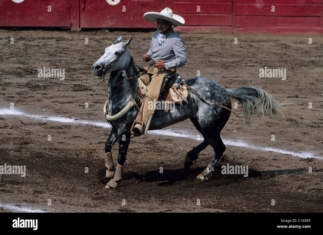 Mexico, Federal District, Mexico City, Rancho de la Villa, rodeo show ...