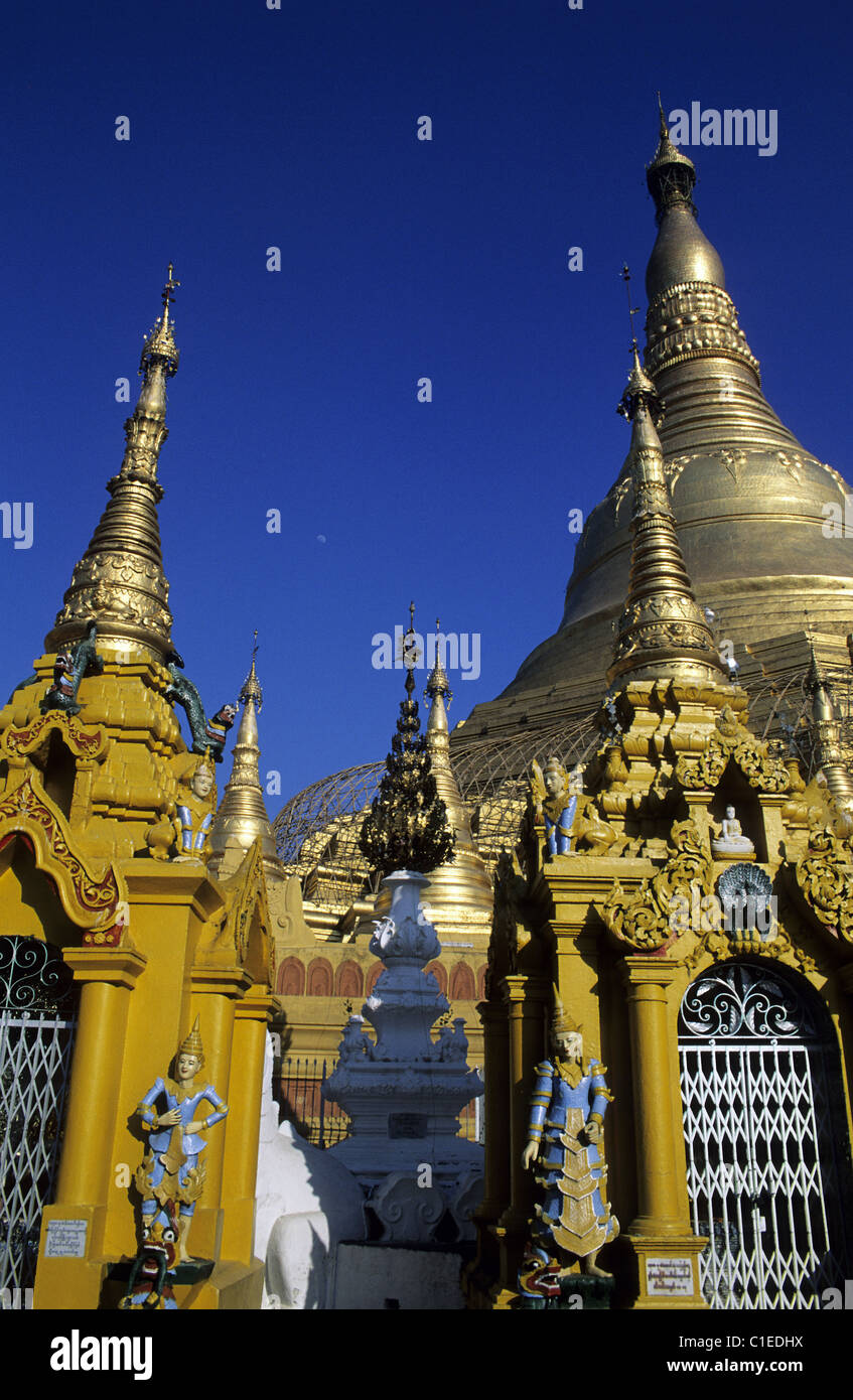 Myanmar (Burma), Yangon Division, Yangon (Rangoon), Shwedagon pagoda ...