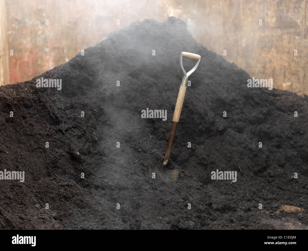 Steam compost hi-res stock photography and images - Alamy