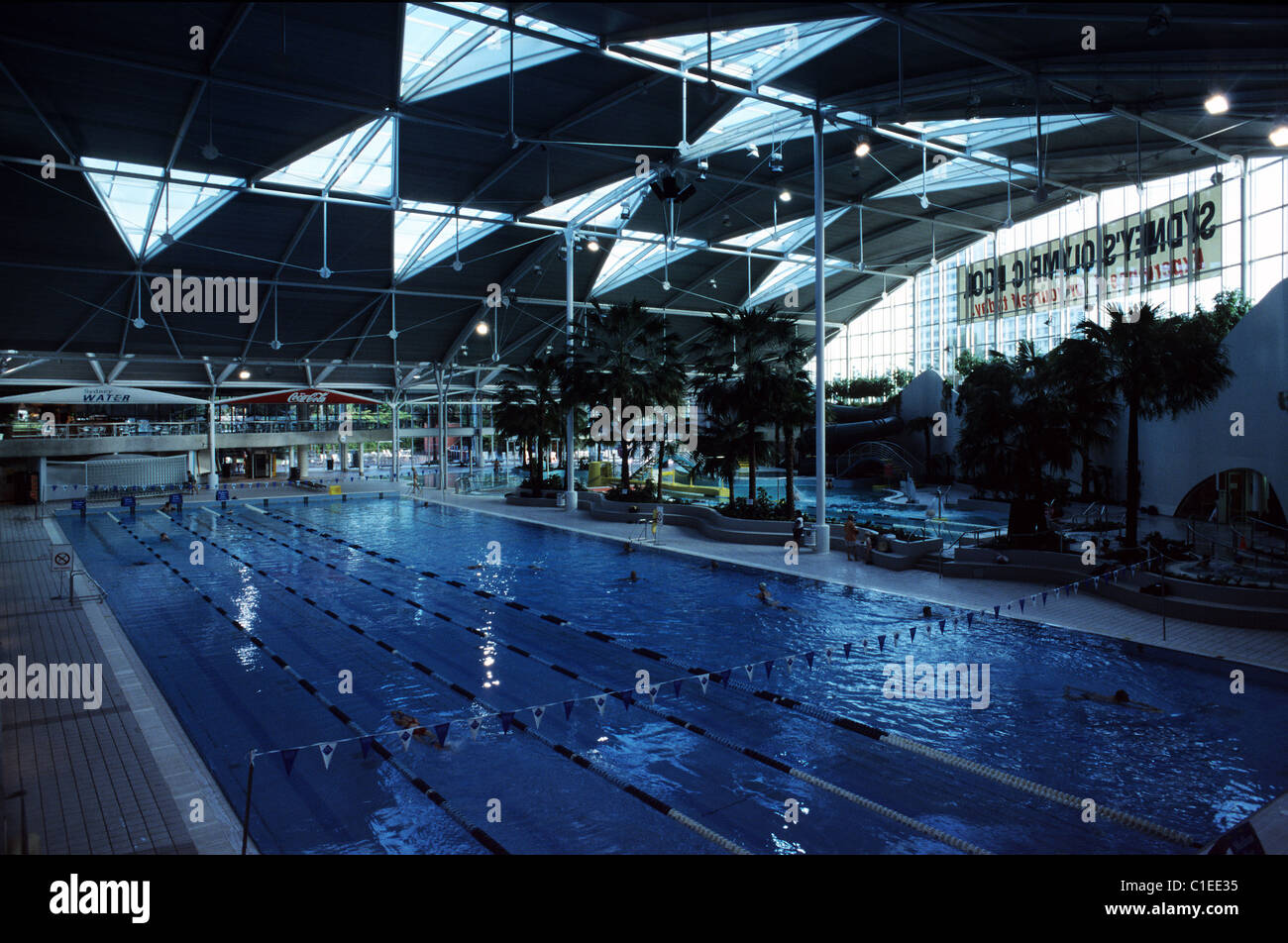 Olympic swimming pool sydney hi-res stock photography and images - Alamy