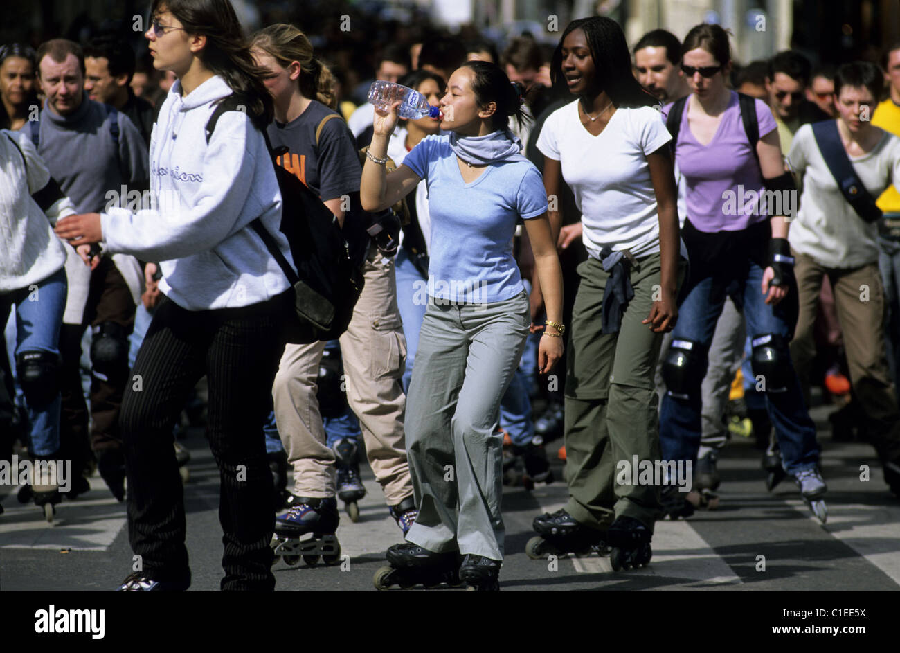 France, Paris, roller bladers Stock Photo - Alamy