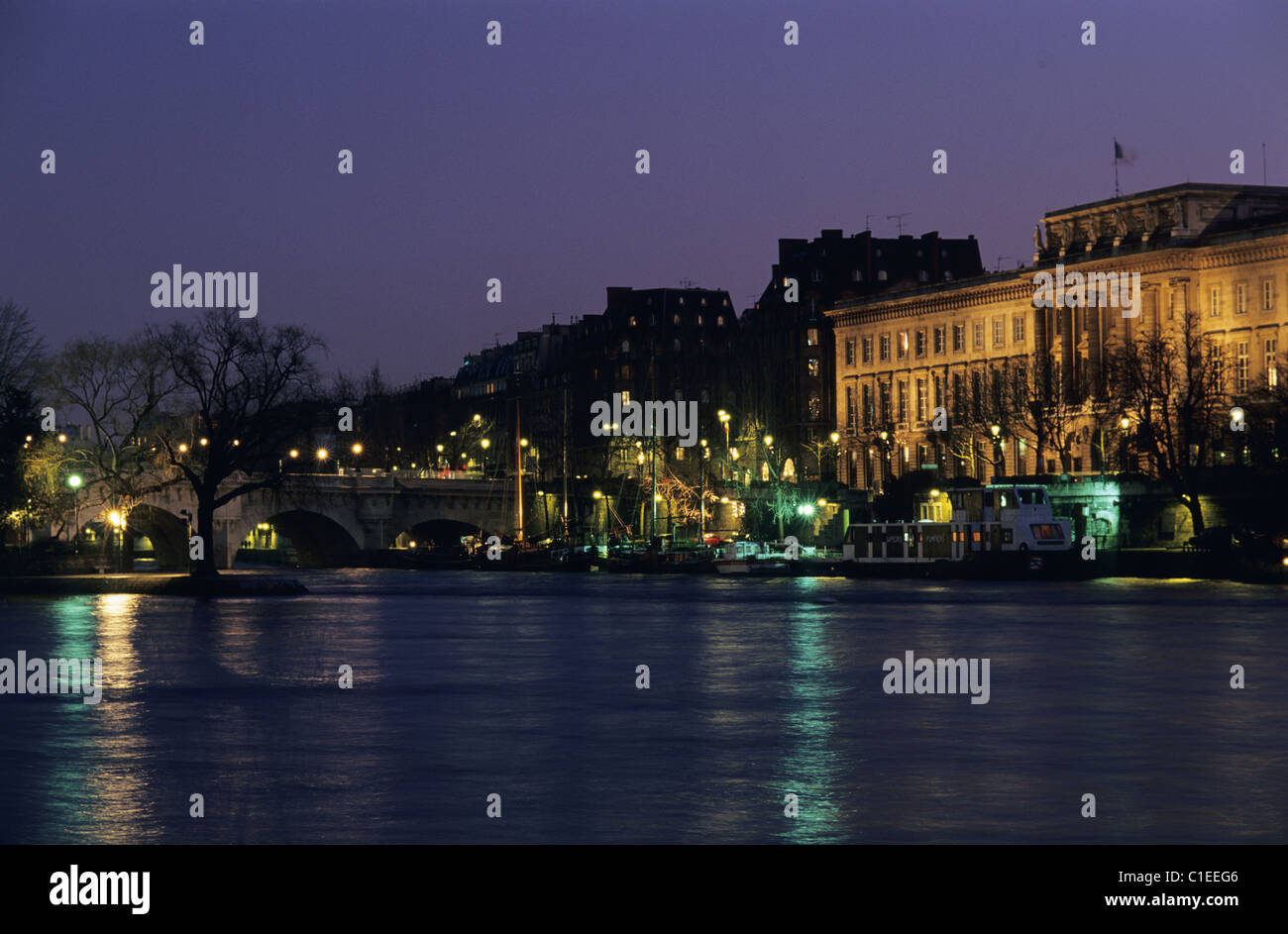 France, Paris, banks of the Seine river listed as World Heritage by ...