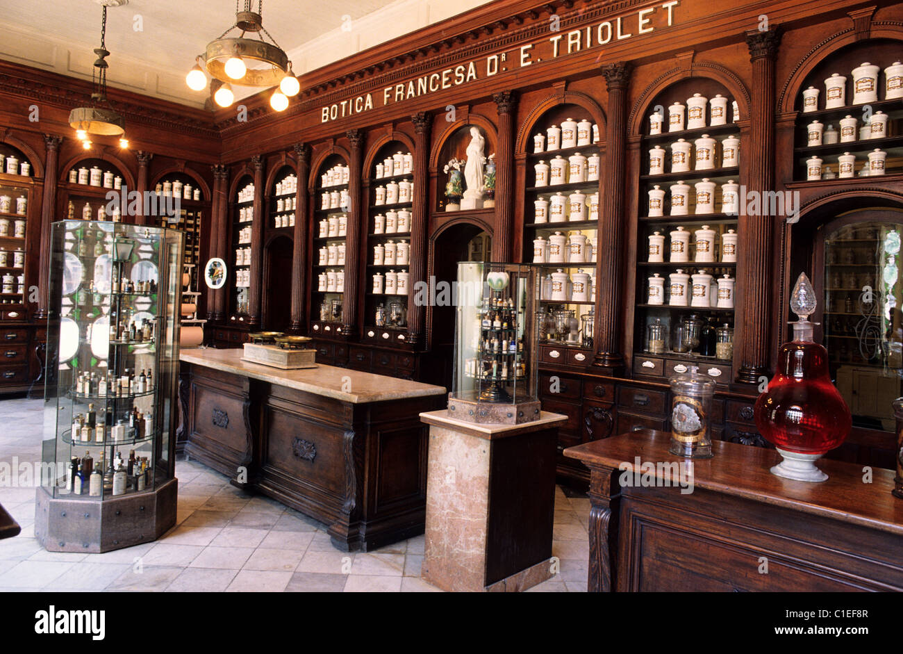 Triolet hi-res stock photography and images - Alamy