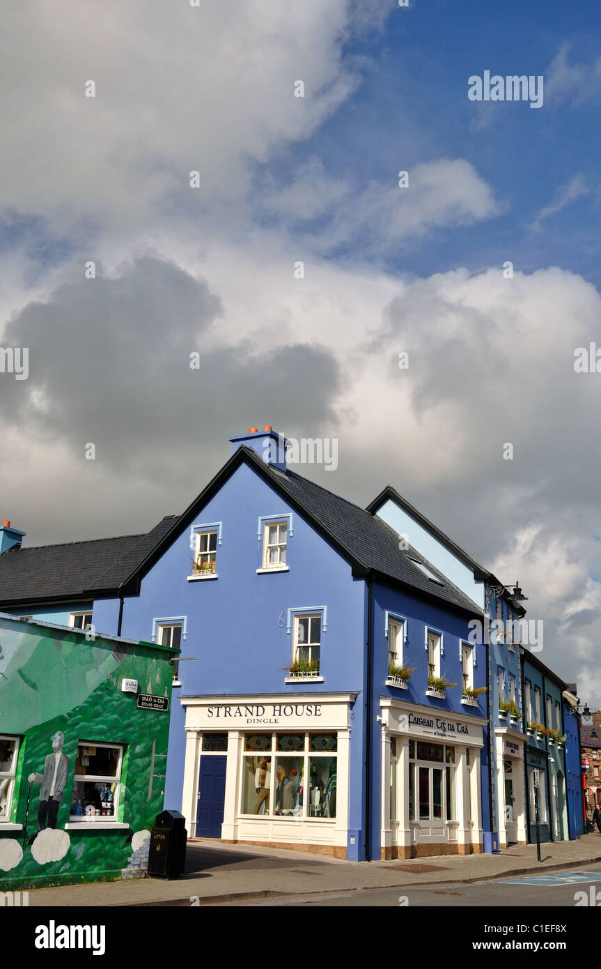 Strand street view hi-res stock photography and images - Alamy