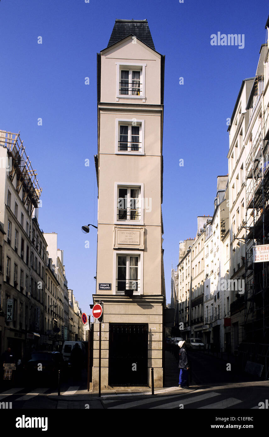 France paris narrow building between hi-res stock photography and ...