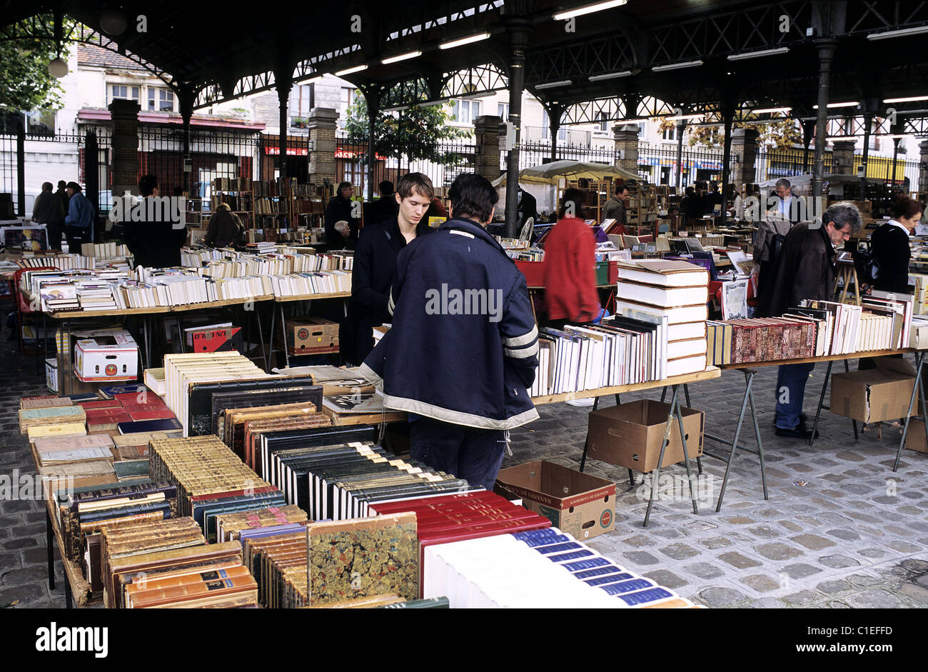 France, Paris, old books market at the George Brassens public garden ...