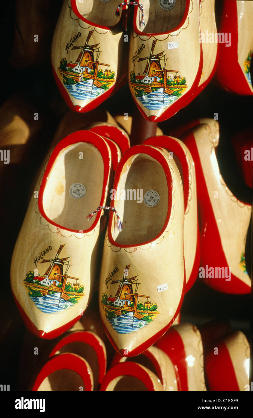 Netherlands, Holland, clogs with windmills drawings Stock Photo - Alamy