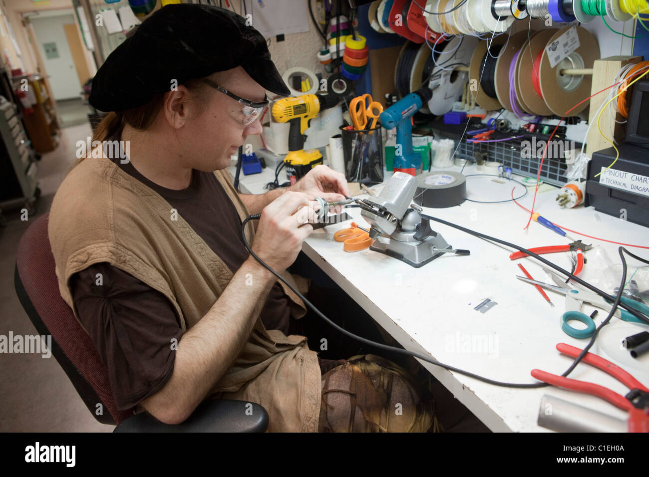 Solder connector hi-res stock photography and images - Alamy