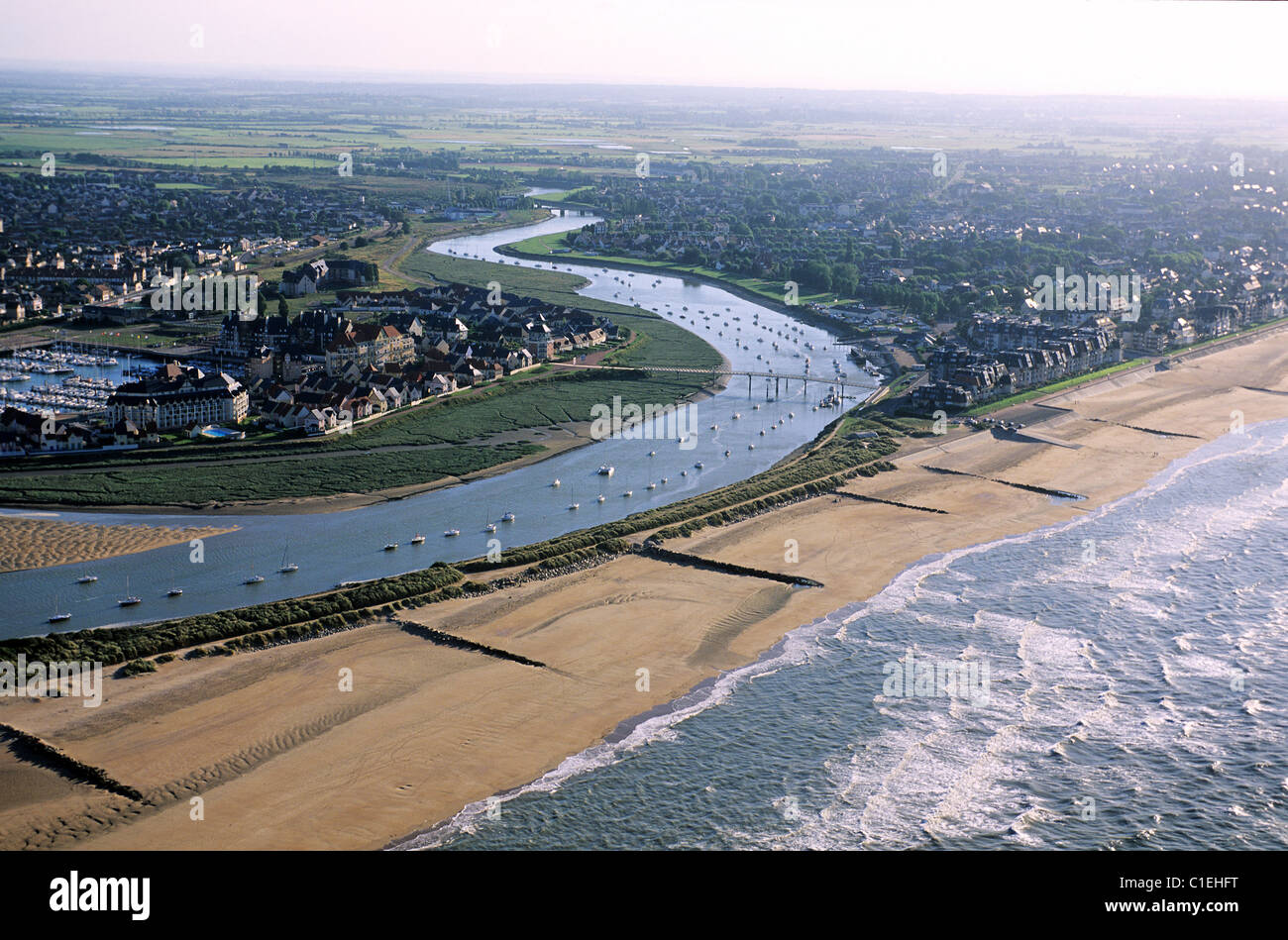 Sea river mouth hi-res stock photography and images - Alamy
