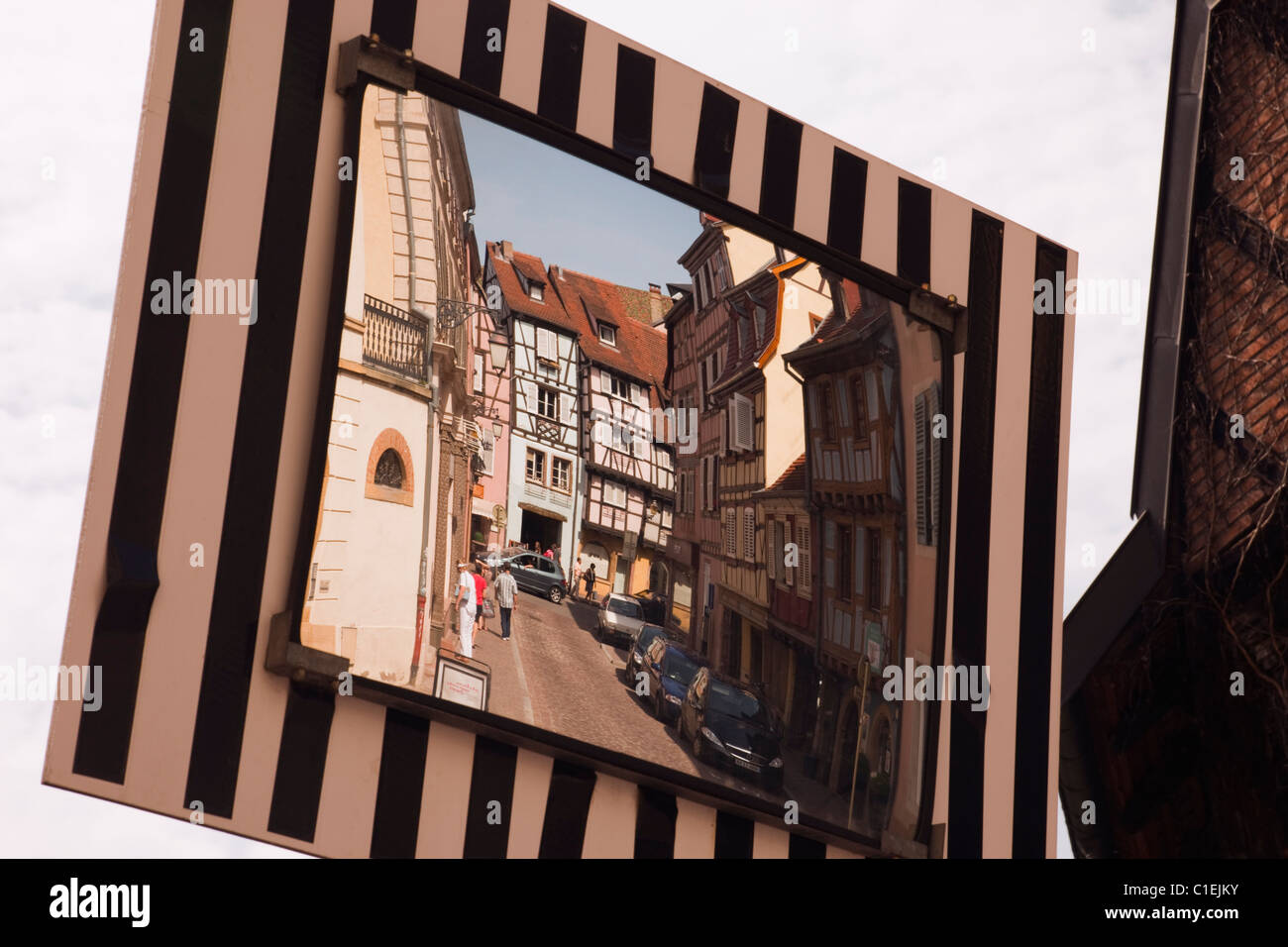 Mirror buildings hi-res stock photography and images - Alamy