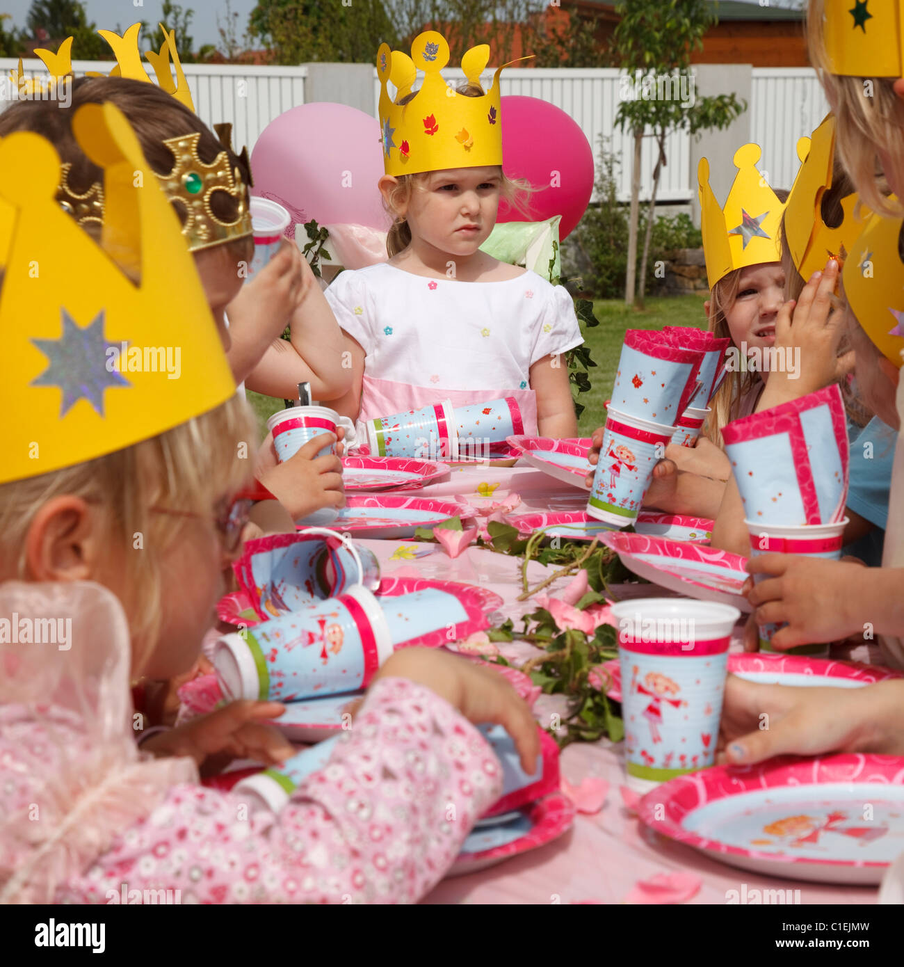 princess children party Stock Photo - Alamy