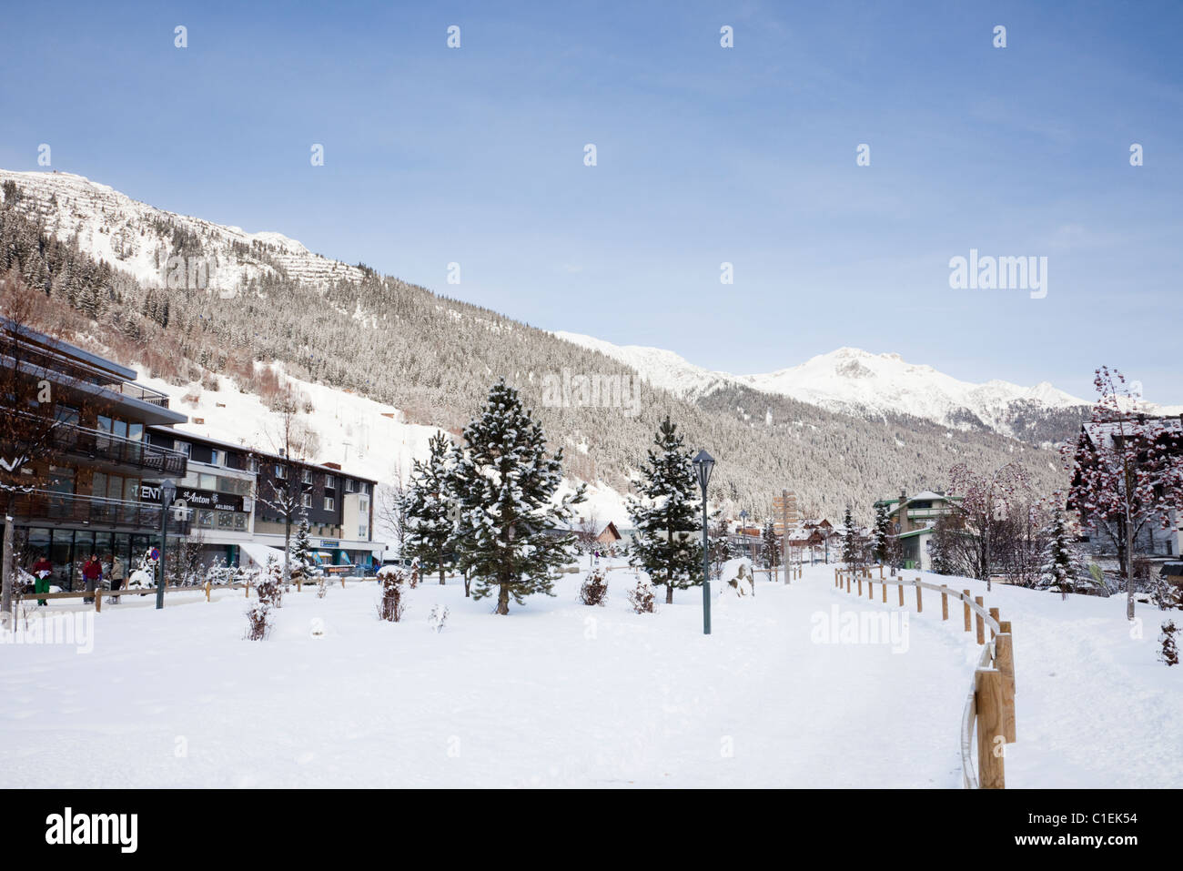 Resort town scenes hi-res stock photography and images - Alamy