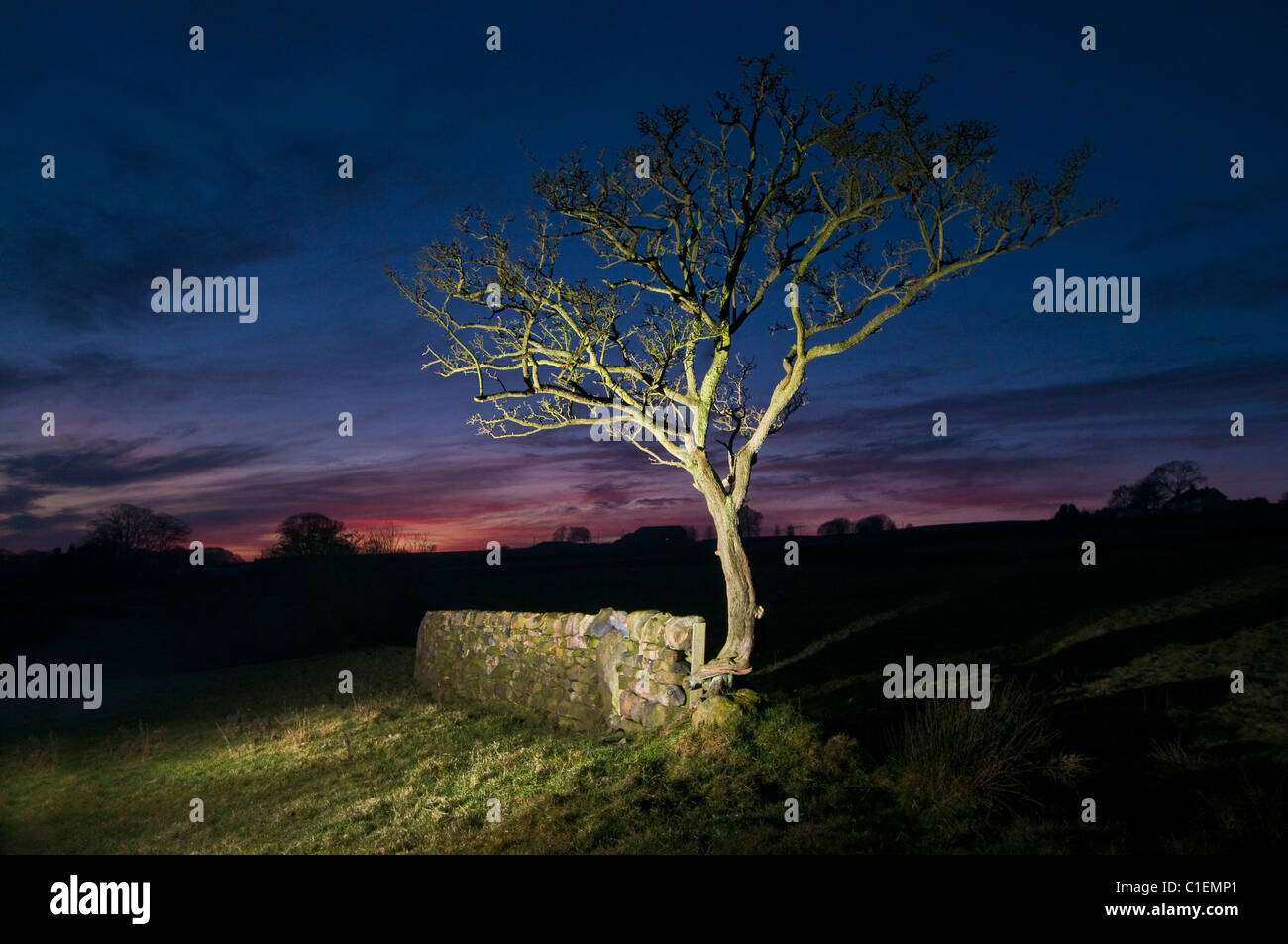 Dry stone wall sunset hi-res stock photography and images - Alamy