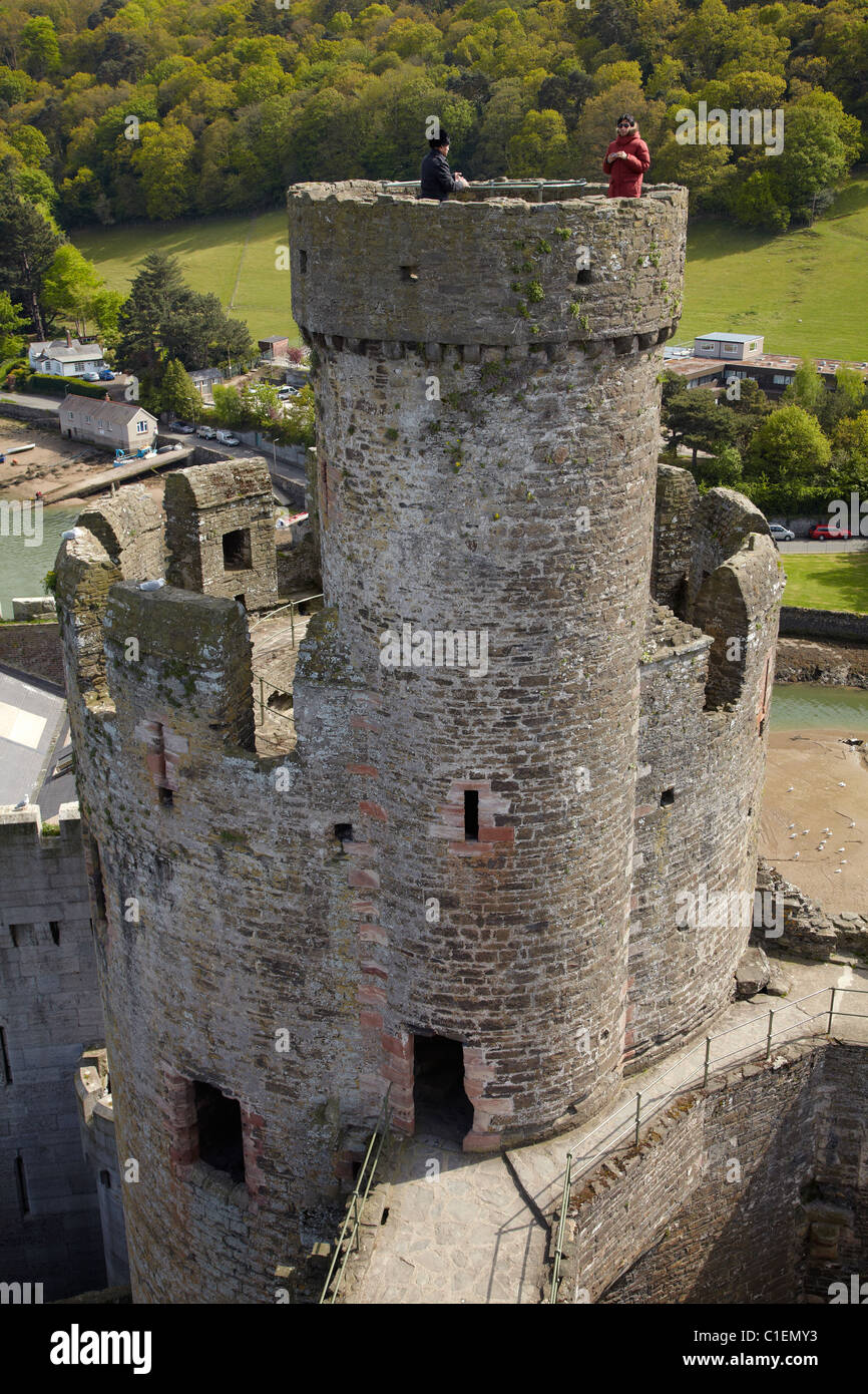 Run down medieval castle ruins hi-res stock photography and images - Alamy