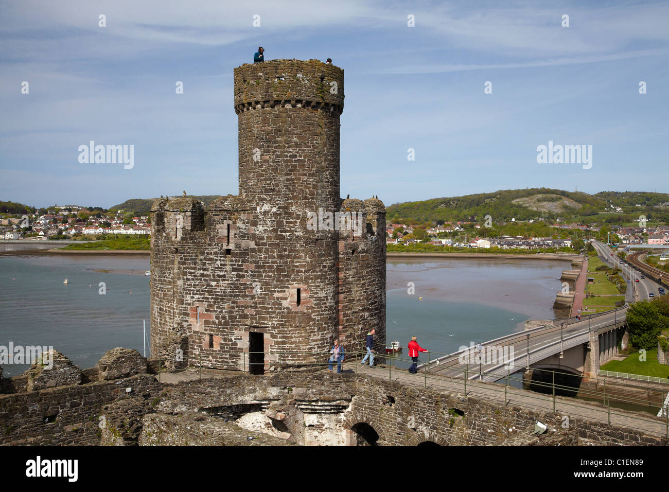 Run down medieval castle ruins hi-res stock photography and images - Alamy