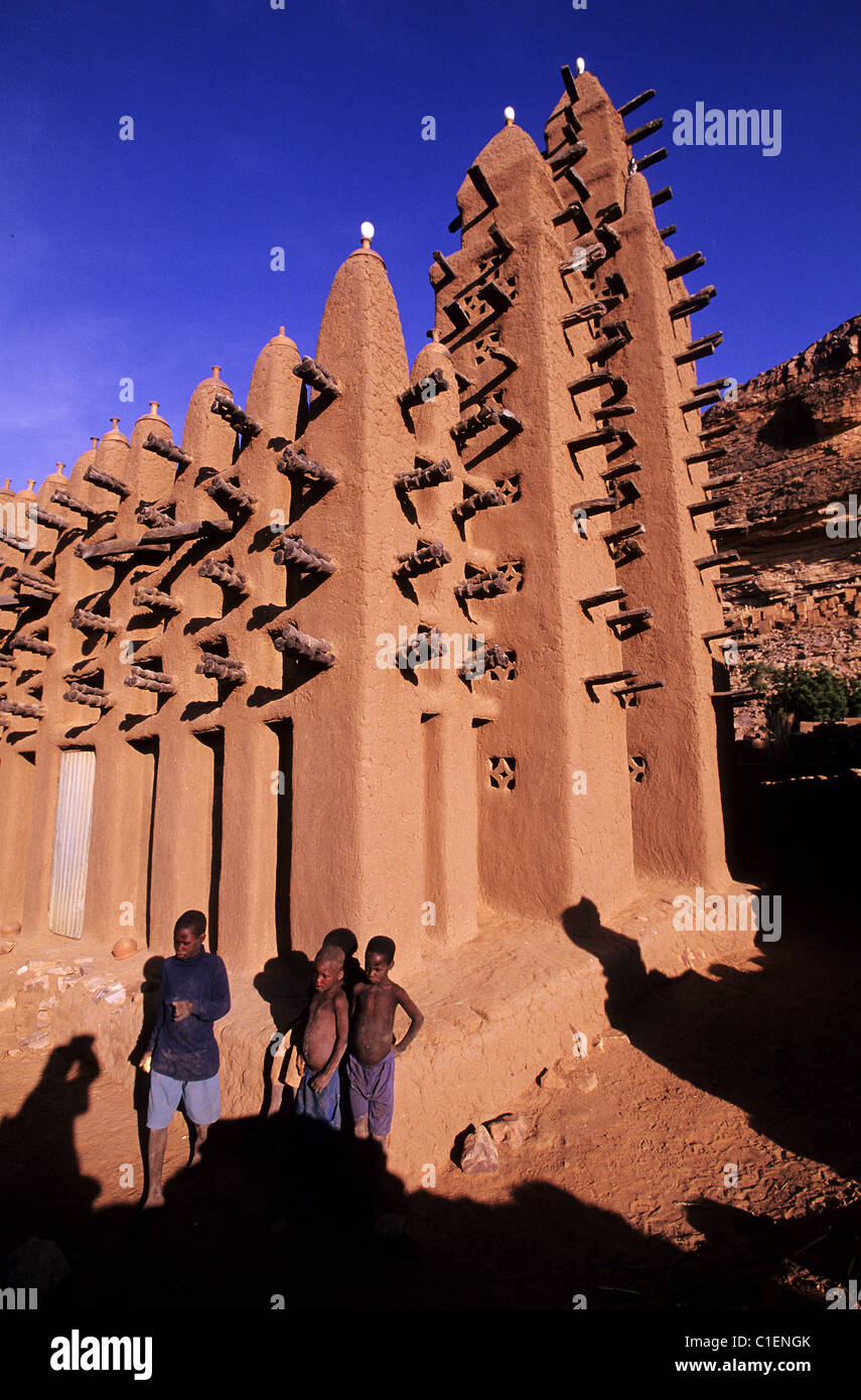 Mali, Dogon Country, the mosque of Teli, village at the bottom of the ...