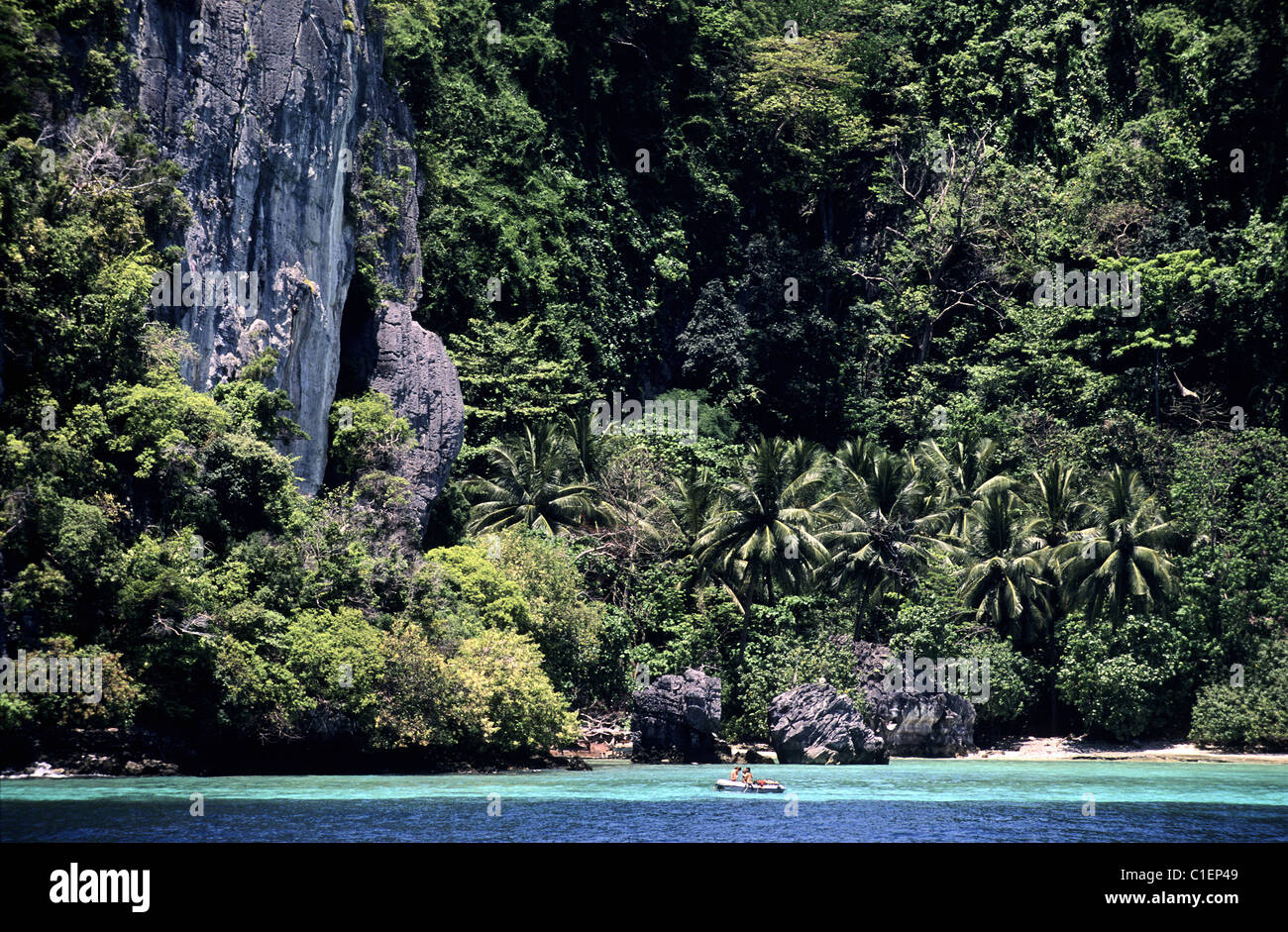 Thailand, Ko Pee Pee, Pee Pee Don Island, cliff and beach Stock Photo ...