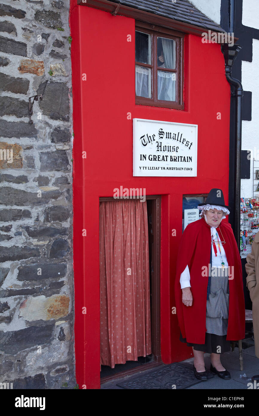 Conwy quay house hi-res stock photography and images - Alamy
