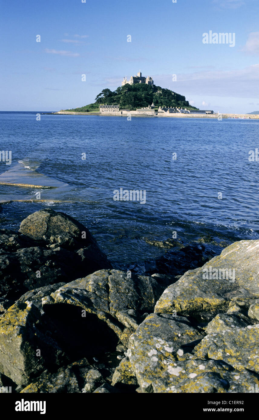 United Kingdom, Cornwall, view on the Mont Saint Michel Stock Photo - Alamy