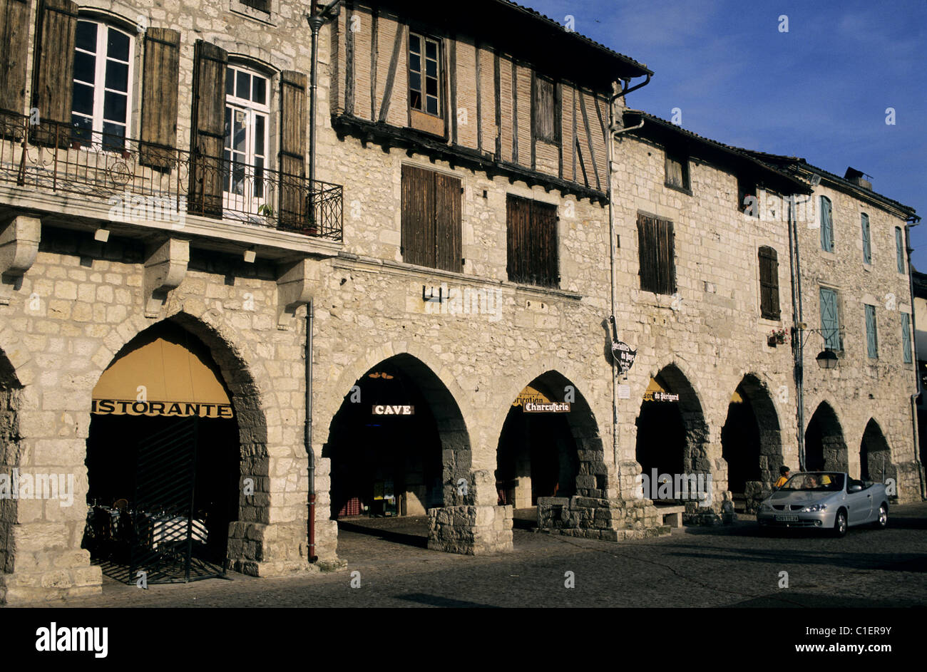 Eymet dordogne france bastide hi-res stock photography and images - Alamy