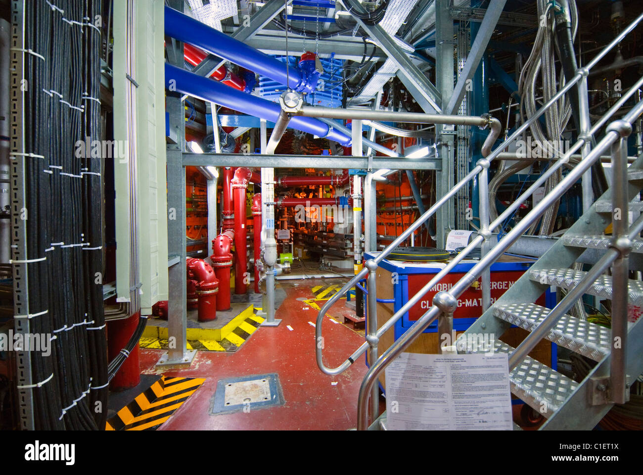 Laboratory reactor hi-res stock photography and images - Alamy