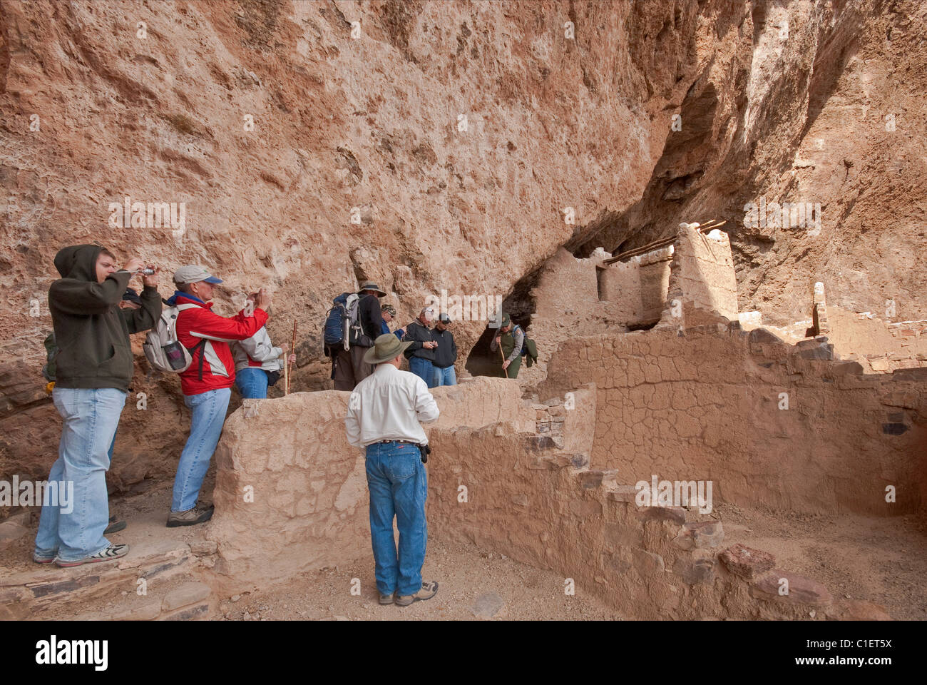 Visitors at Upper Cliff Dwelling at Tonto National Monument ...