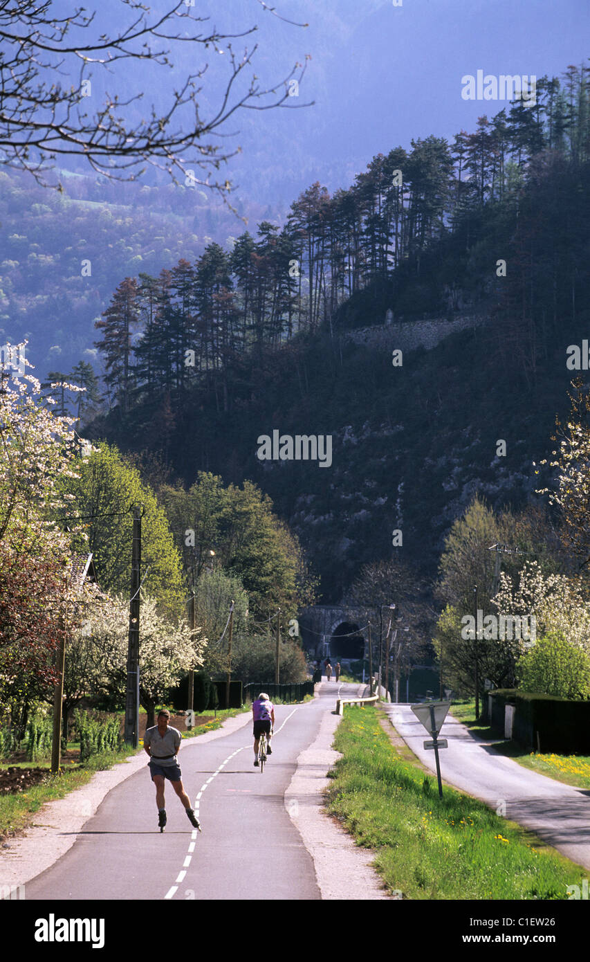 France, Haute Savoie, bicycle path around the Annecy lake Stock Photo ...