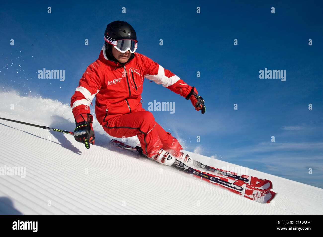 Slope skiing hi-res stock photography and images - Alamy