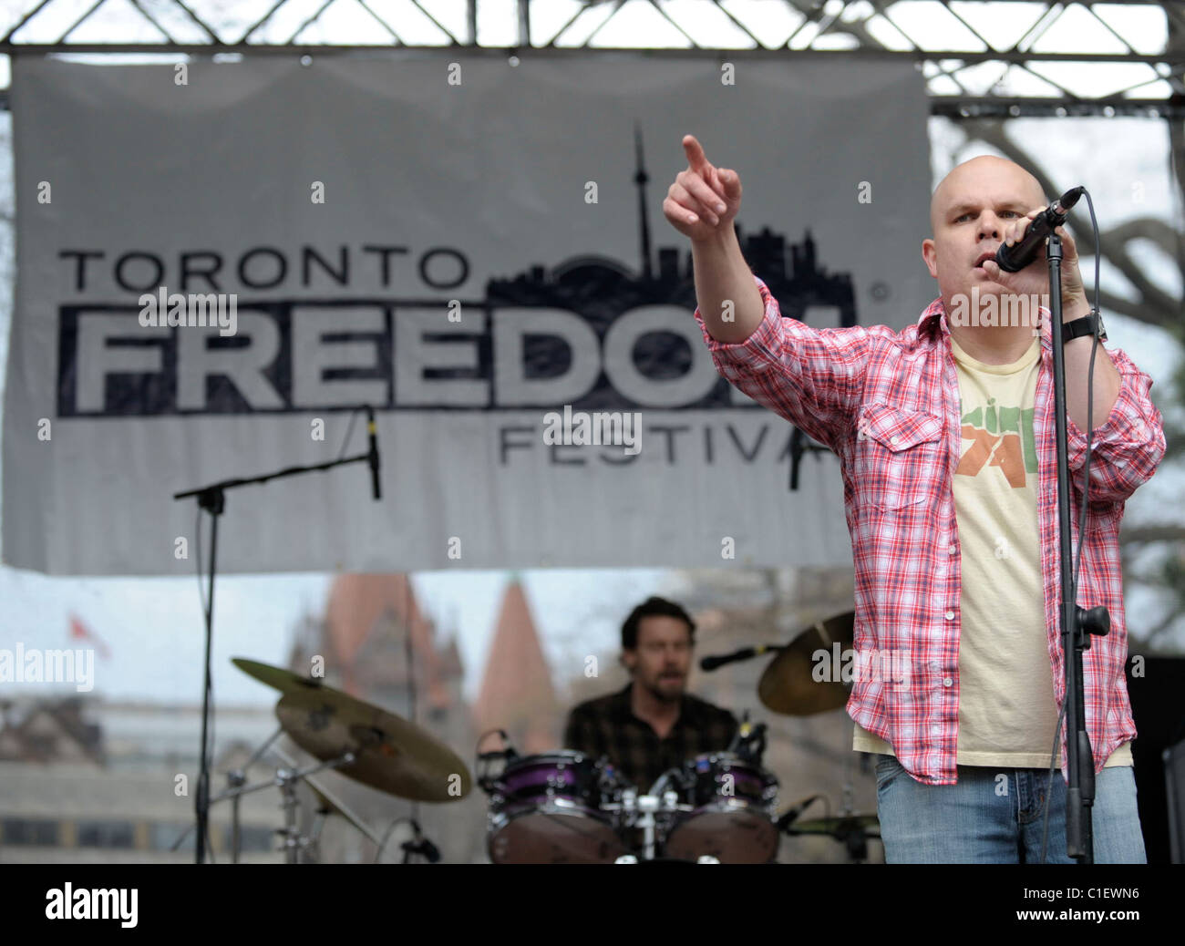 Ron Littlejohn from Planet Earth performing live on stage at the 3rd ...