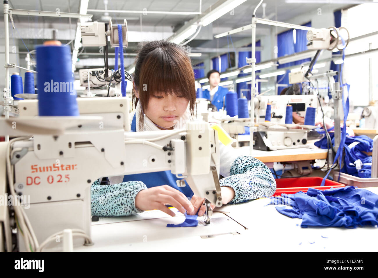 Chinese garment factory hi-res stock photography and images - Alamy