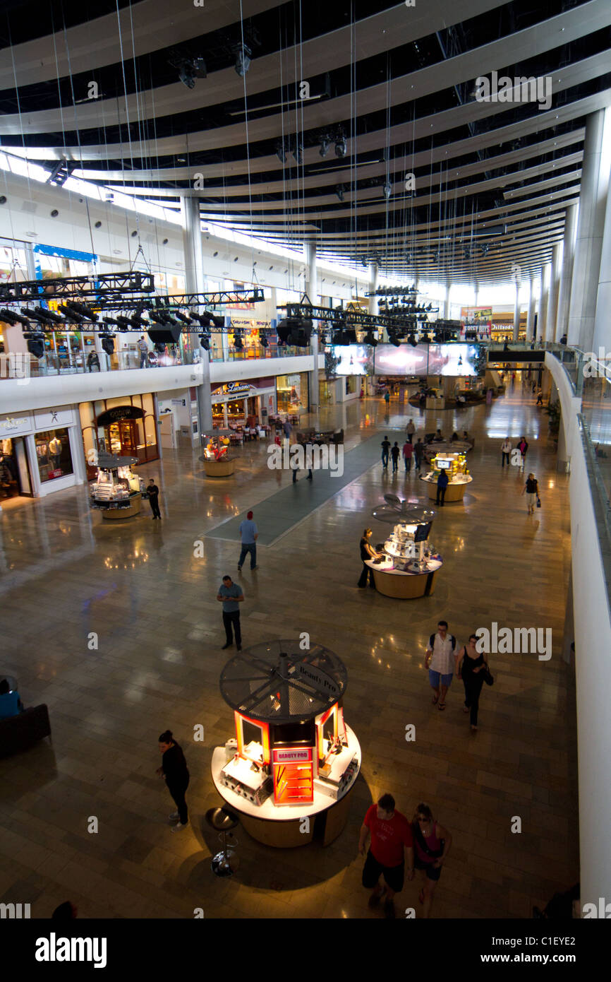 shopping mall interior "las vegas" "fashion show mall Stock Photo - Alamy