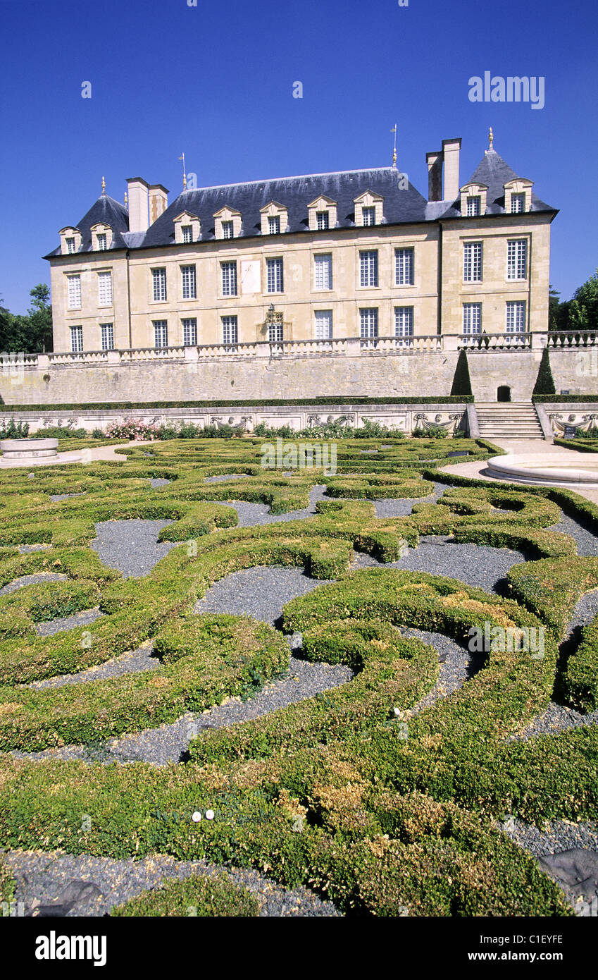 France, Val d'Oise, French Vexin natural regional park, Auvers sur Oise, castle Stock Photo - Alamy