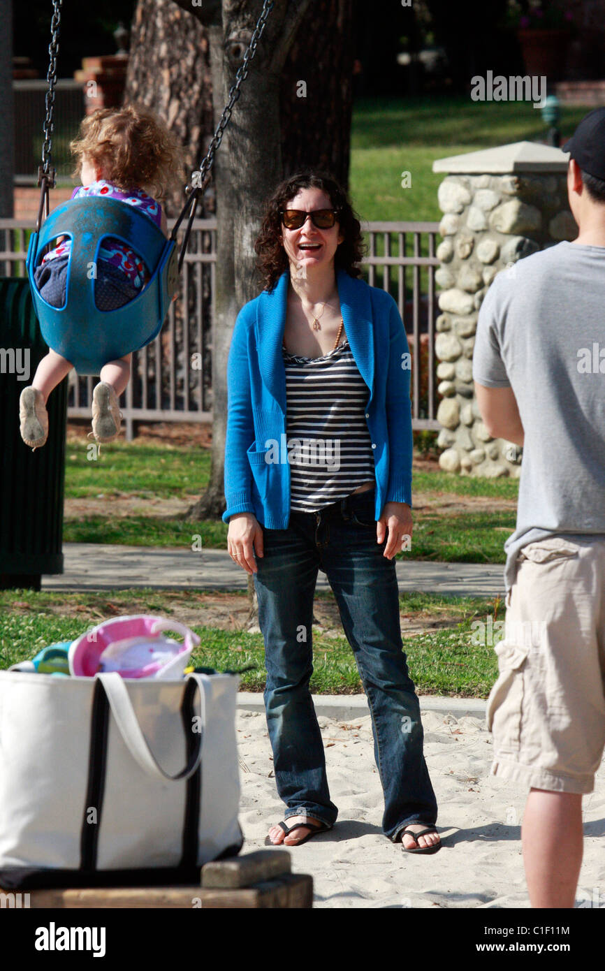 Sara gilbert and daughter hi-res stock photography and images - Alamy