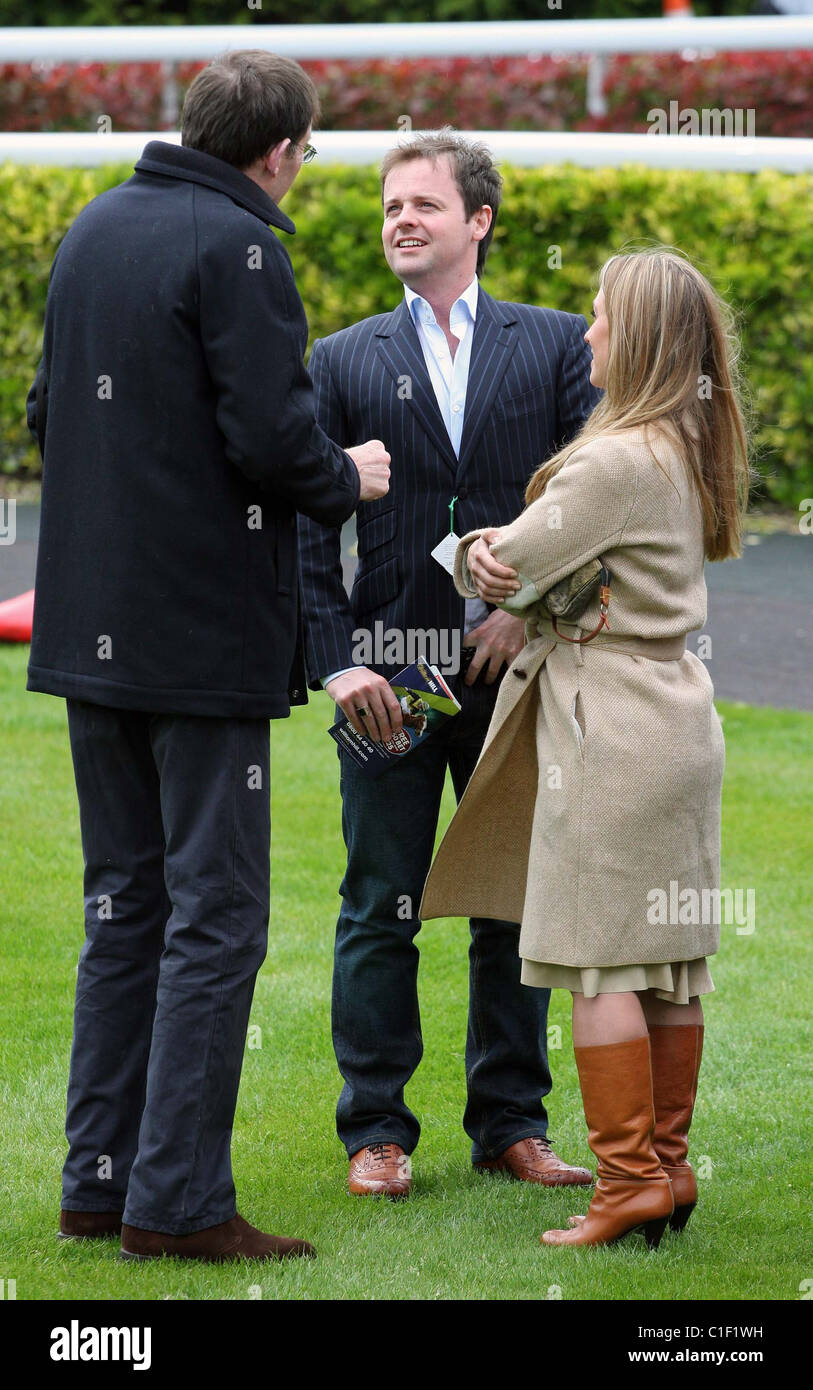 Declan Donnelly and girlfriend Georgie Thompson enjoying a day at ...
