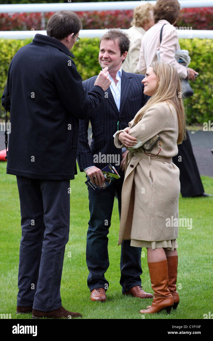 Declan Donnelly and girlfriend Georgie Thompson enjoying a day at ...
