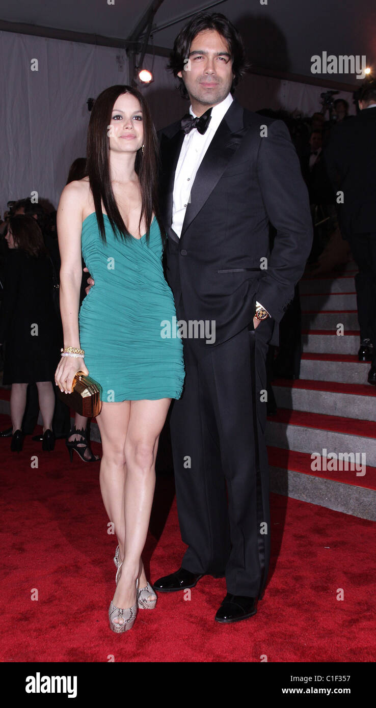 Rachel Bilson 'The Model As Muse: Embodying Fashion' Costume Institute ...