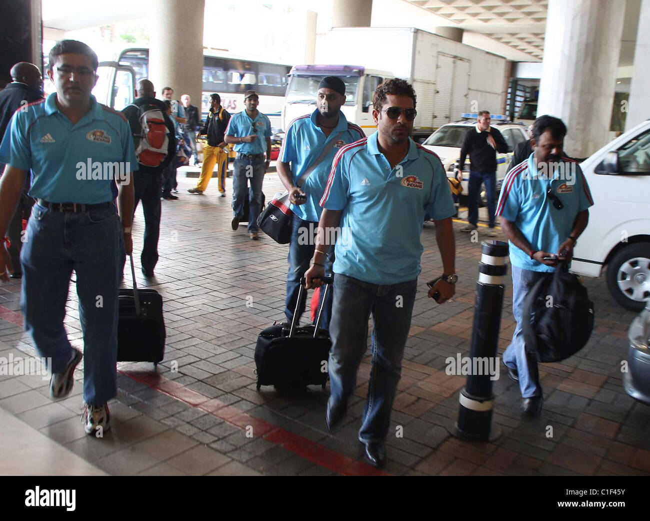 Mumbai Indians arrive for the match in the DLF IPL Twenty20 cricket ...